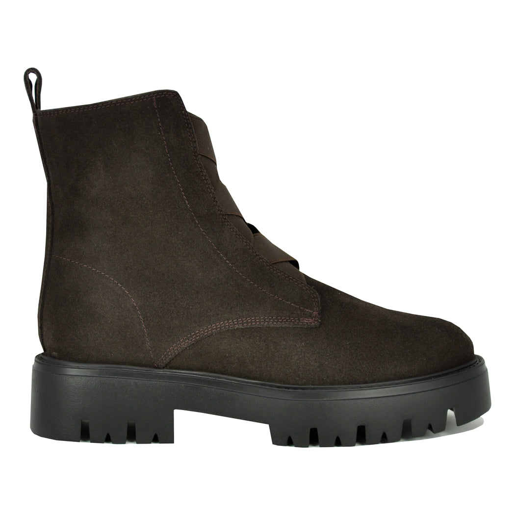 Kennedy Suede Elastic Strap Boot – Footnotes