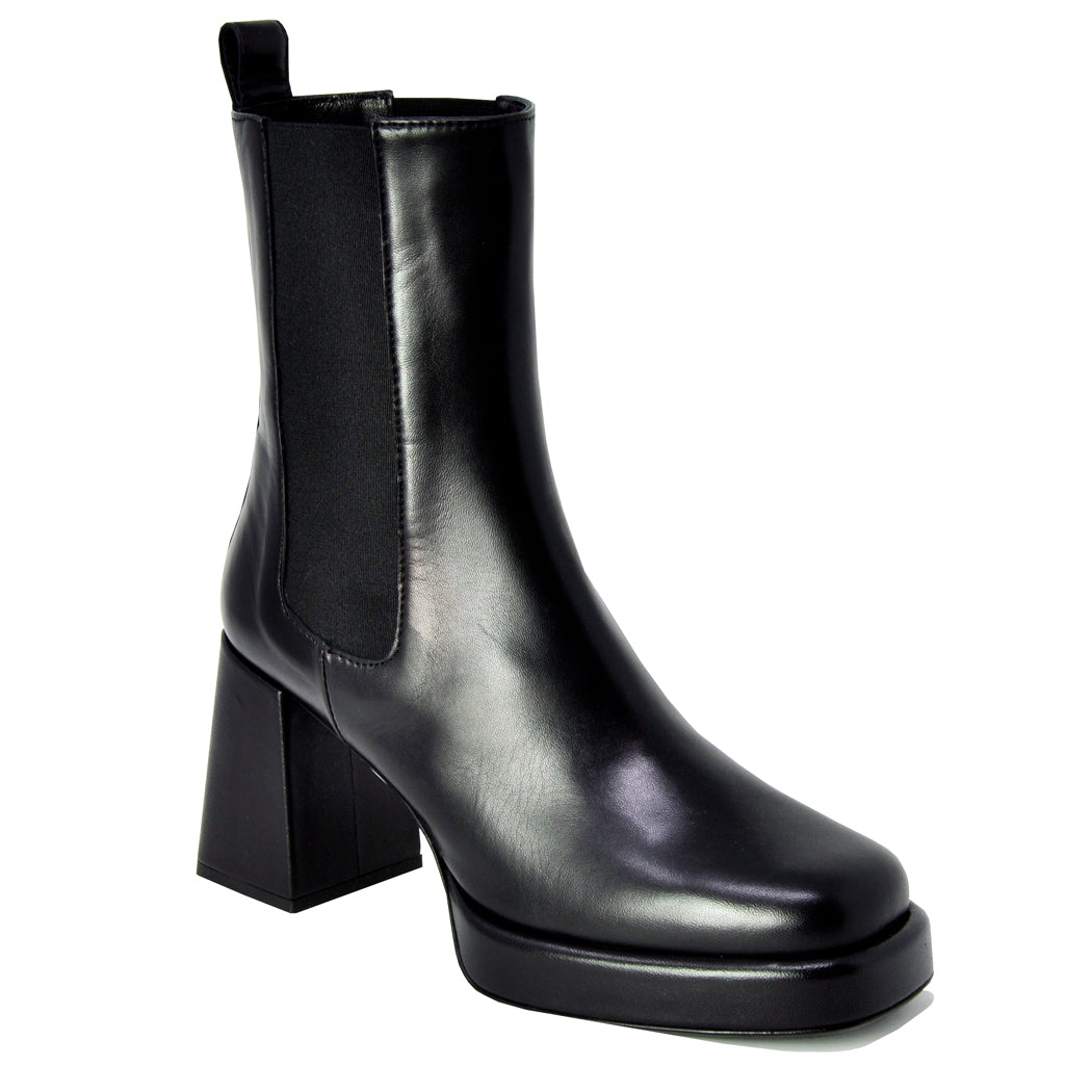 Mandy Leather Platform Boot – Footnotes