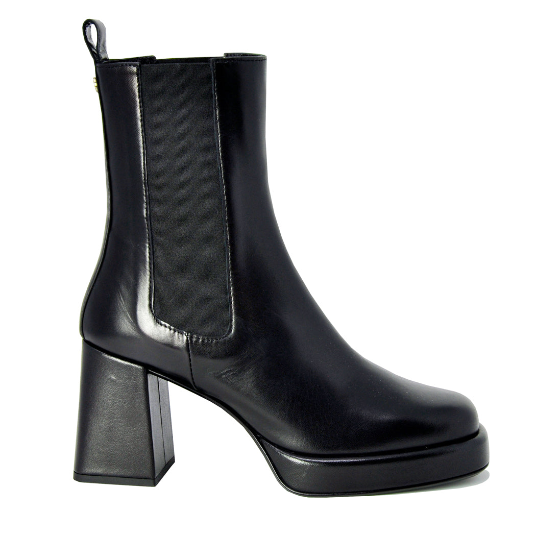 Mandy Leather Platform Boot – Footnotes
