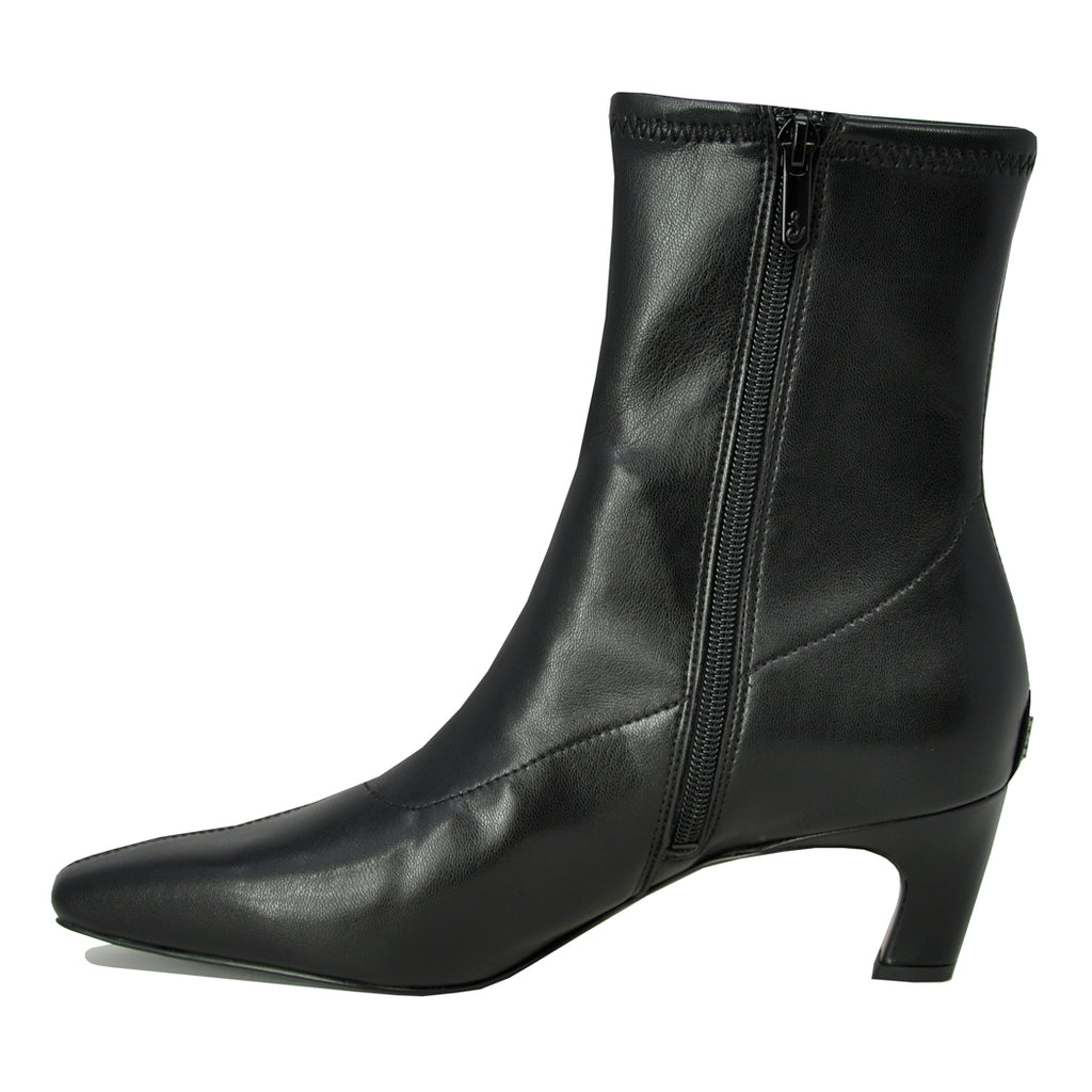 Marla Stretch Leather Heel Boot – Footnotes